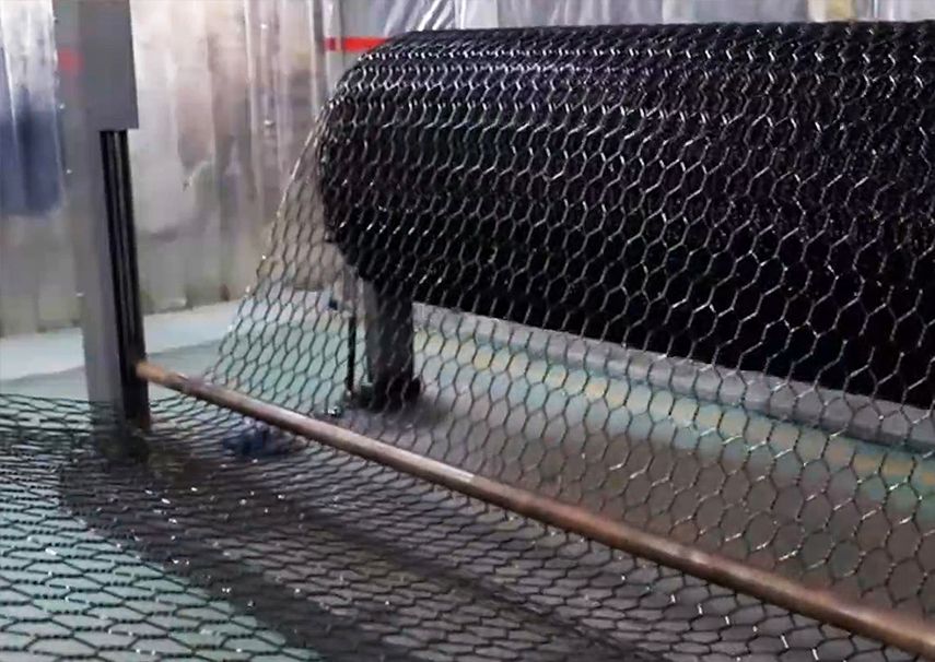 1.7 inch-Plastic mesh fencing-Rockfall Netting-Black-Small mesh-3.0mm ...